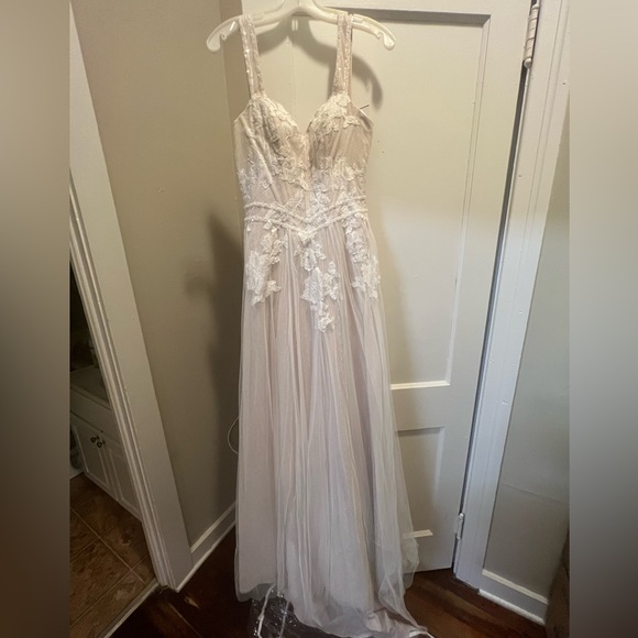 David's Bridal | Dresses | Beaded Floral Bodice Basque Waist Wedding ...